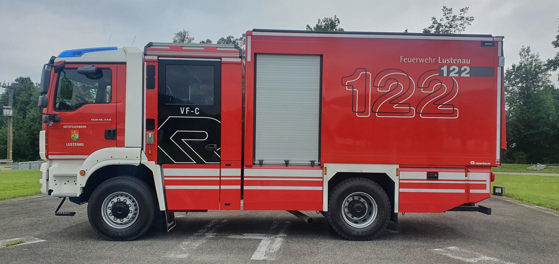 Versorgungsfahrzeug mit Container Lustenau